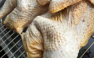 烤箱烤鸡温度和时间_烤箱烤鸡怎么烤才外酥里嫩