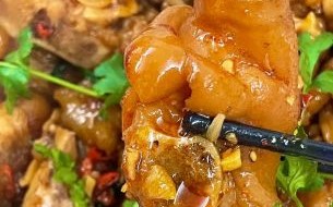 家常卤猪脚最正宗的做法_卤猪脚怎么做好吃又入味