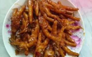 鸡爪怎么卤入味又有劲道_卤鸡爪不烂的技巧