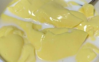 牛奶鸡蛋羹怎么做好吃_蒸多久口感最嫩