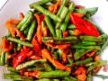 肉炒豇豆怎么炒好吃_豇豆炒肉要不要焯水