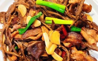 素炒鲜茶树菇怎么炒才好吃_茶树菇要不要焯水