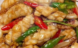 鱿鱼炒洋葱怎么做_鱿鱼炒洋葱家常做法