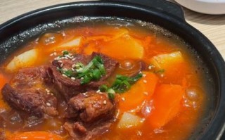 砂锅炖牛腩怎么做_牛腩炖多久才软烂