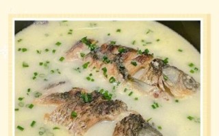 鲫鱼豆腐汤怎么做下奶_产妇喝鲫鱼豆腐汤的正确做法