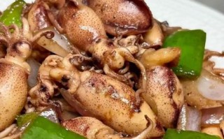 鱿鱼怎么处理干净_鱿鱼怎么炒好吃