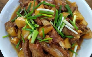 红烧排骨配什么菜最好吃_红烧排骨最佳配菜推荐