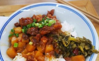 土豆饭怎么做好吃_土豆饭做法窍门