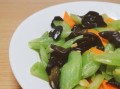 黑木耳炒芹菜能降血压吗_黑木耳炒芹菜的做法与功效