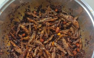 家常油炸小鱼怎么做_油炸小鱼酥脆不掉皮