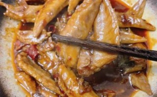 卤鸡翅尖怎么做_卤鸡翅尖需要焯水吗