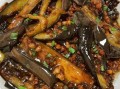 肉末酱茄子怎么做_肉末酱茄子热量高吗