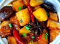 土豆炖肉怎么做_土豆炖肉的家常做法