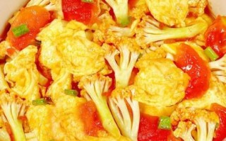 菜花炒西红柿怎么做_西红柿炒菜花要不要焯水