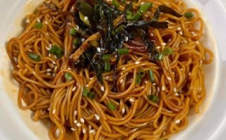 葱油拌面怎么做窍门_如何让葱油拌面更香