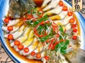 清蒸鲈鱼怎么蒸才鲜嫩_鲈鱼蒸多久口感最好
