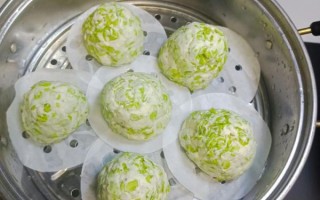榆钱窝窝头怎么做_榆钱窝窝头蒸多久才松软