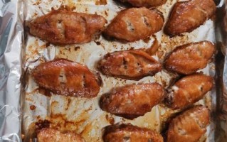 烧鸡翅怎么腌制入味_烧鸡翅烤箱温度时间