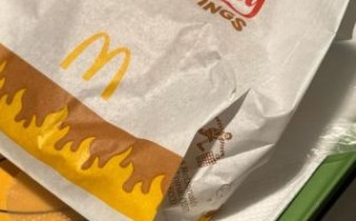 麦辣鸡翅一对多少热量_减肥能吃吗