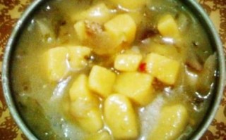 玉米面疙瘩汤怎么做_玉米面疙瘩汤热量高吗