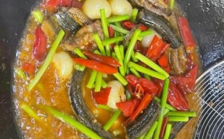 烧鳝鱼的做法四川_家常川味鳝鱼怎么做