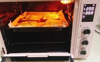 烤箱土司面包怎么做_家用烤箱温度时间设置