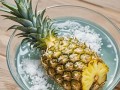 菠萝泡盐水用冷水还是热水_正确做法与口感差异