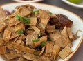 红烧笋干怎么做_笋干泡发多久合适