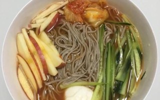 正宗朝鲜冷面图片_朝鲜冷面怎么做才地道