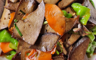 猪肝和红萝卜能一起吃吗_猪肝红萝卜同食禁忌