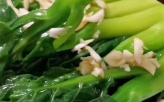 清炒芥兰怎么做_清炒芥兰焯水几分钟