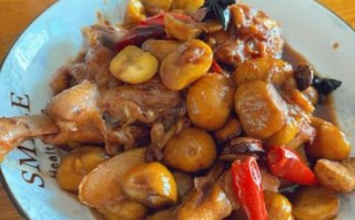 栗子焖鸡怎么做_栗子焖鸡用鸡腿还是整鸡