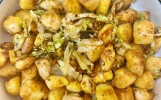 炒馒头丁怎么做好吃_炒馒头丁的做法窍门