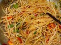 酸辣豆芽怎么做_酸辣豆芽焯水几分钟