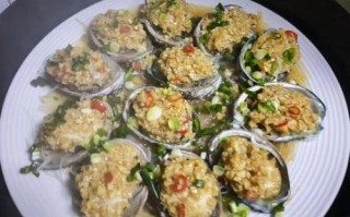 蒜蓉粉丝蒸鲍鱼怎么做_蒜蓉粉丝蒸鲍鱼蒸几分钟