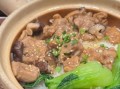 香菇滑鸡煲仔饭怎么做_砂锅饭锅巴技巧
