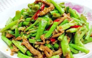 豇豆炒肉片怎么做_豇豆炒肉片用焯水吗