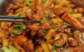 香辣土豆干锅鸡怎么做_干锅鸡不入味怎么办