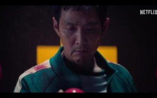 鱿鱼游戏结局解析_男主为什么染红发