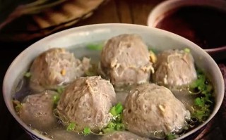 撒尿牛丸怎么做_撒尿牛丸馅料怎么调