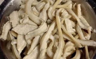 牛肚怎么做好吃又简单_牛肚焯水几分钟才脆