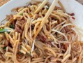 豆芽肉丝炒面怎么做_豆芽肉丝炒面热量高吗