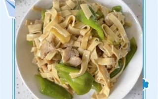 尖椒炒干豆腐怎么做_干豆腐焯水还是不焯水