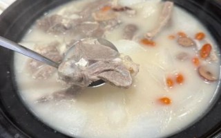 羊排怎样煲汤好喝_羊排煲汤放什么配料