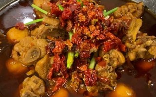 芋儿鸡火锅怎么做_芋儿鸡火锅哪里最正宗