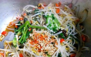 绿豆芽怎么发_家庭绿豆芽做法视频全过程