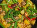 土豆烧鸡怎么做好吃_家常土豆烧鸡做法