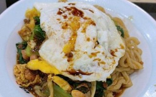 鸡蛋杂酱面怎么做_鸡蛋杂酱面好吃秘诀