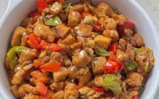 柿子椒炒鸡丁怎么做_柿子椒炒鸡丁用鸡胸还是鸡腿