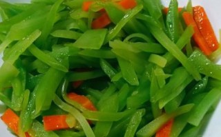 清炒莴笋怎么做好吃_清炒莴笋要不要焯水